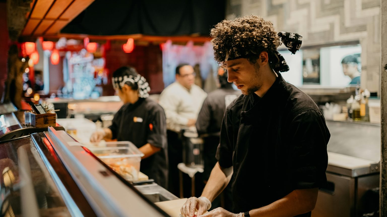 Studenten werken steeds vaker uit financiële noodzaak | TAGMAG