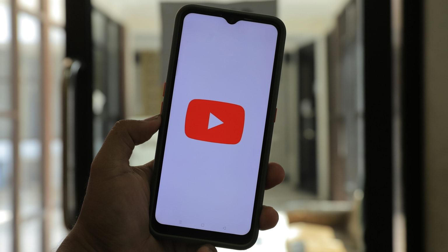 Liedteksten op YouTube Music worden betalend | TAGMAG