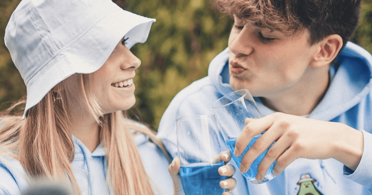 Stien en Simon openen eerste winkel! | TAGMAG